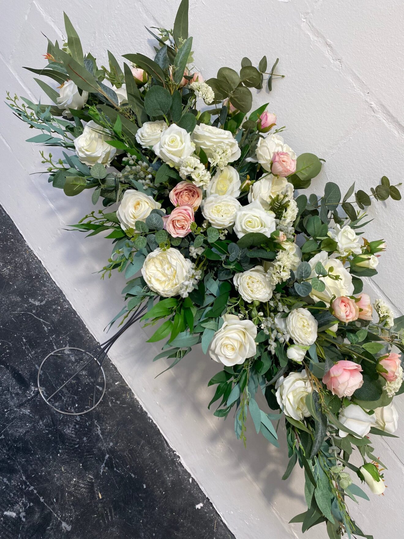 White and Pink Rose Wedding Flower Centrepiece - IVY CRUZ